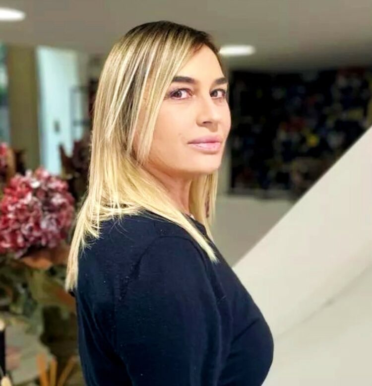 Lory Del Santo e la morte dei tre figli: ''Ecco come faccio ad andare avanti'' - Gossip.it ...