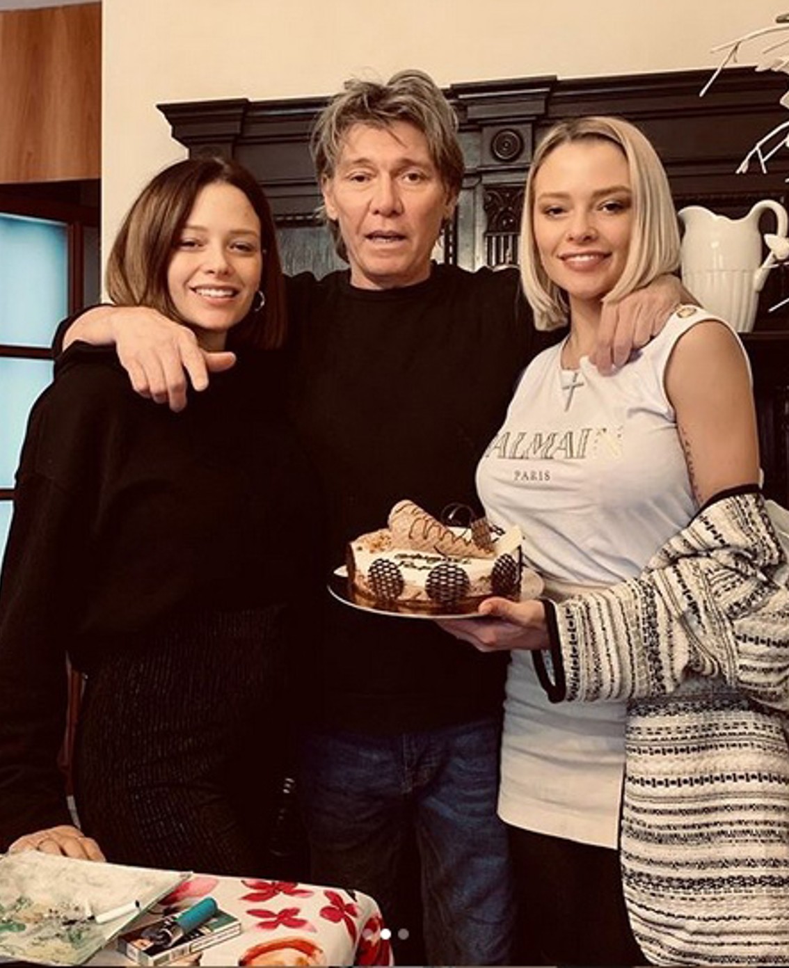 Le Donatella, è morto il padre: il doloroso annuncio social di Silvia e ...