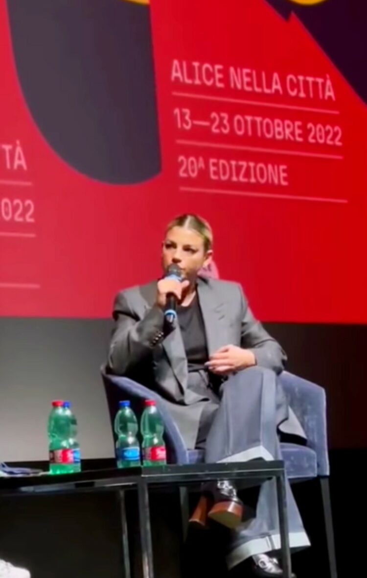 Emma Marrone presenta il suo film e piange per il padre: ''Mentre ...
