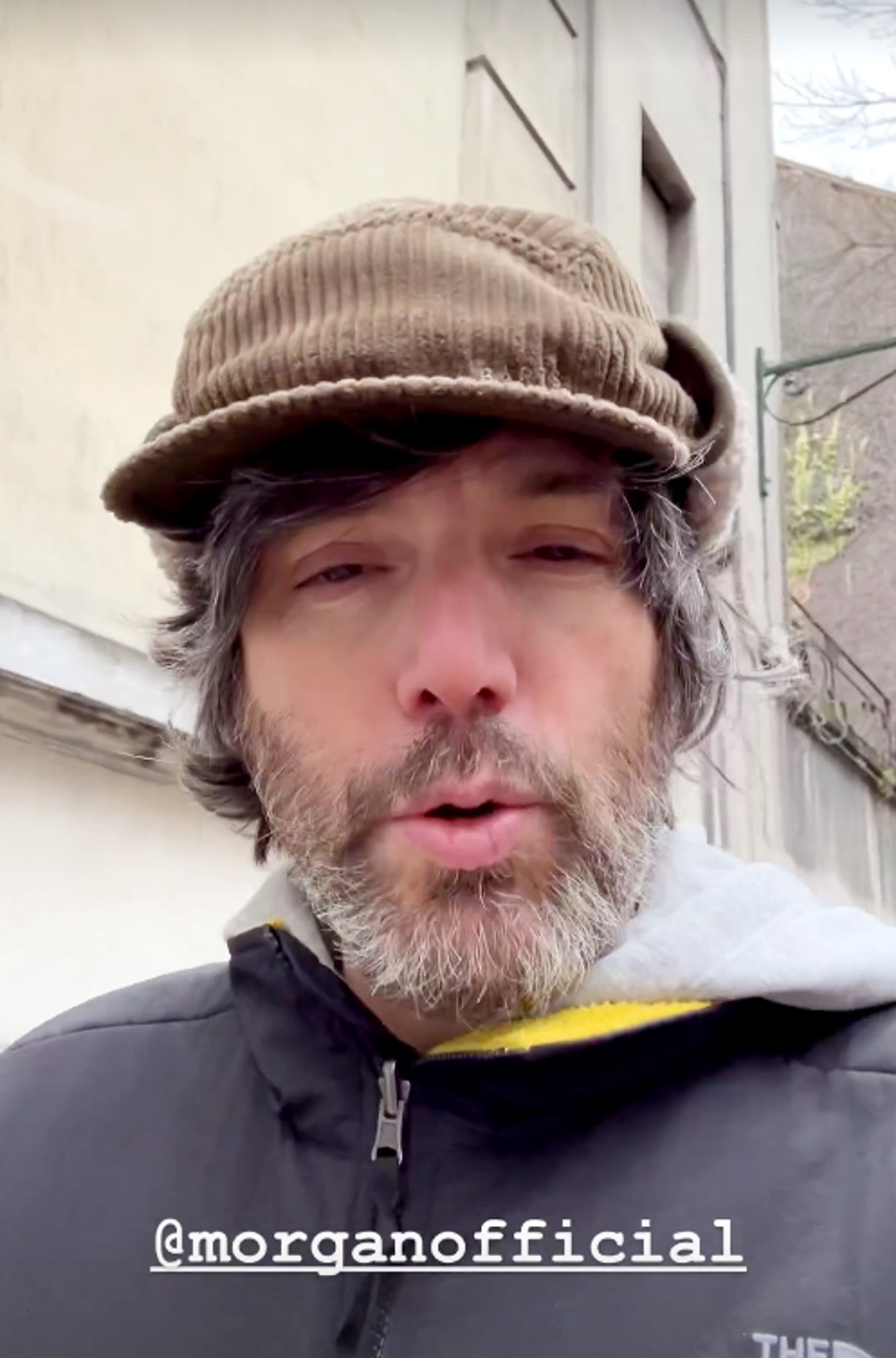 Bugo perde la pazienza e sbotta contro Morgan: ''Hai il programmino in ...